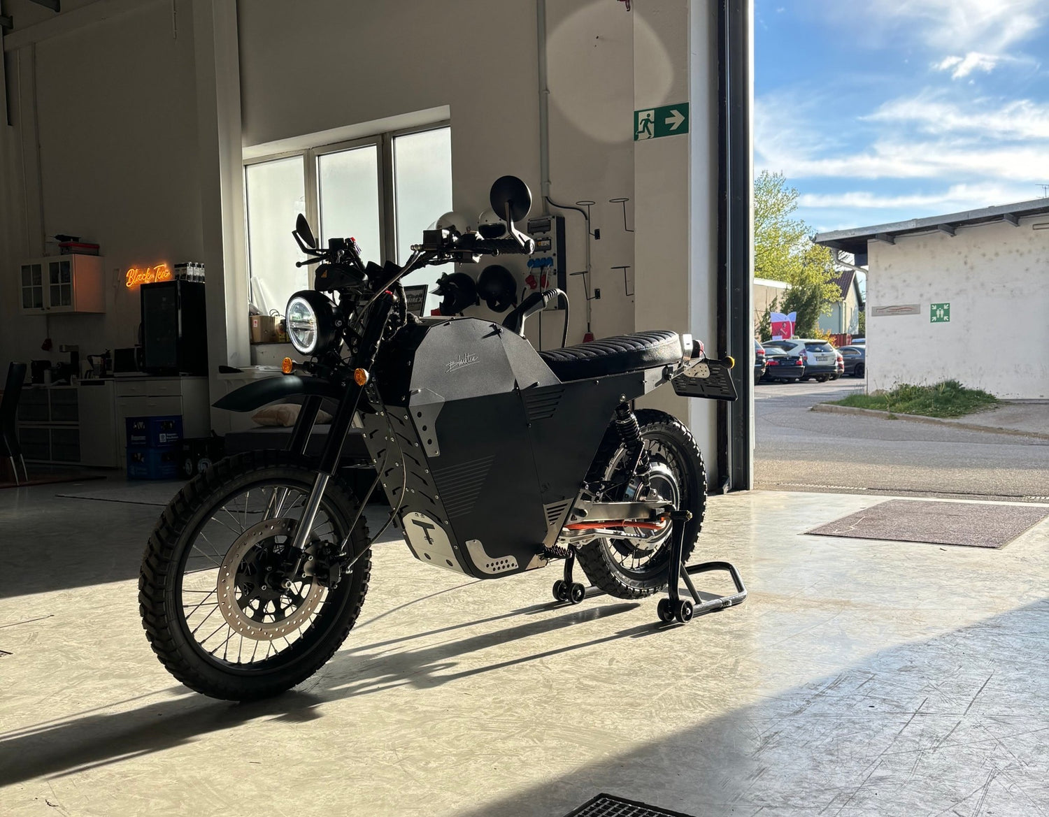 Zweites Wildfire-Elektromotorrad-Update – Black Tea Motorbikes