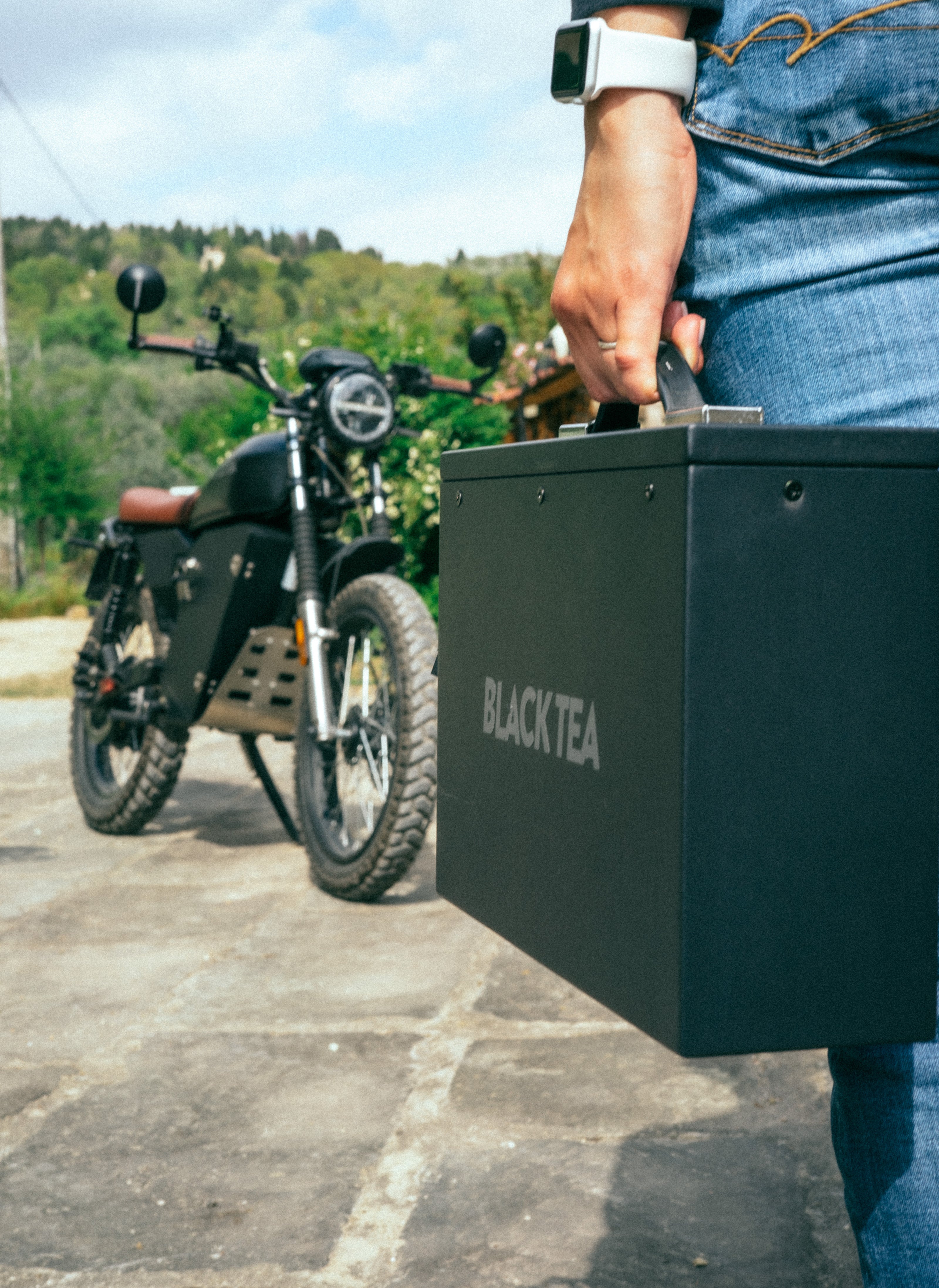 Bonfire Electric Motorcycle – Black Tea Motorbikes